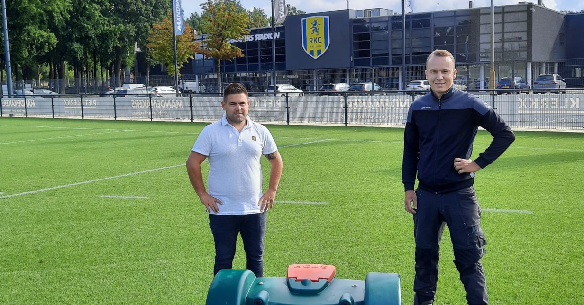 Eerste betaaldvoetbalclub kiest voor robotmaaier