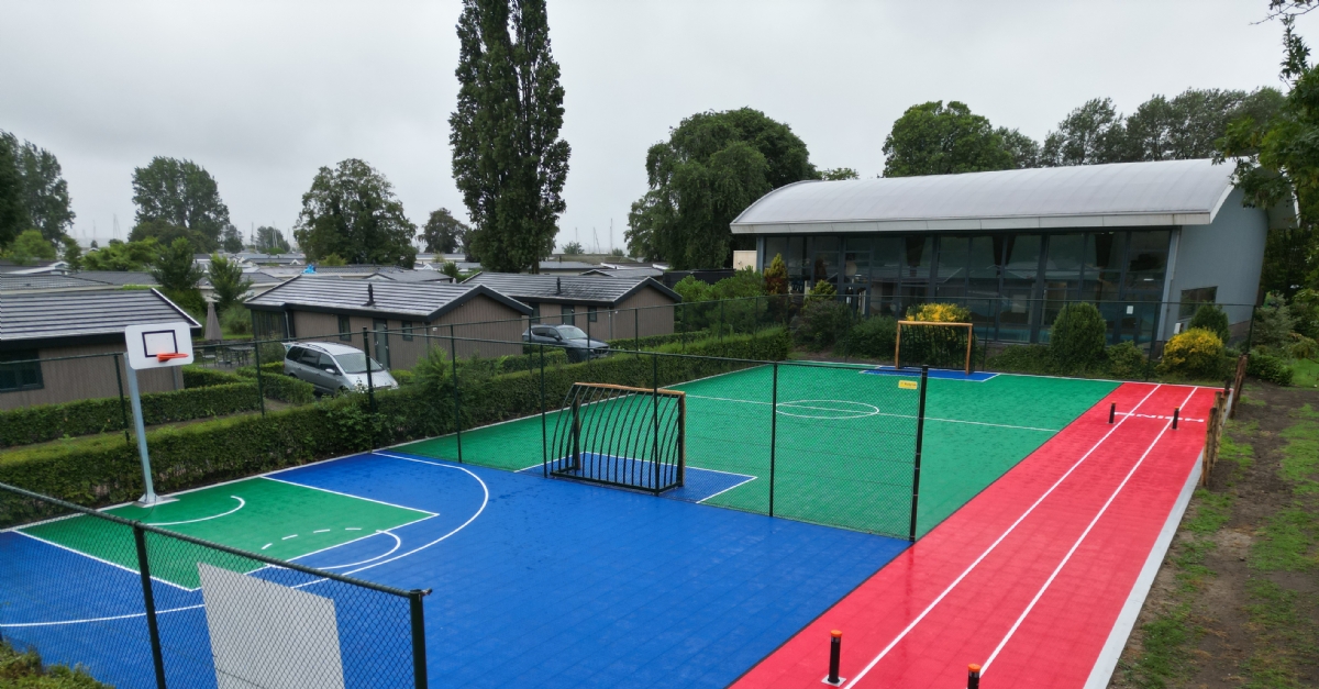 W&H-court; een nieuw multifunctioneel beweegconcept