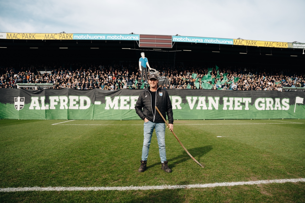 Alfred Meiberg is meester van het Zwolse gras