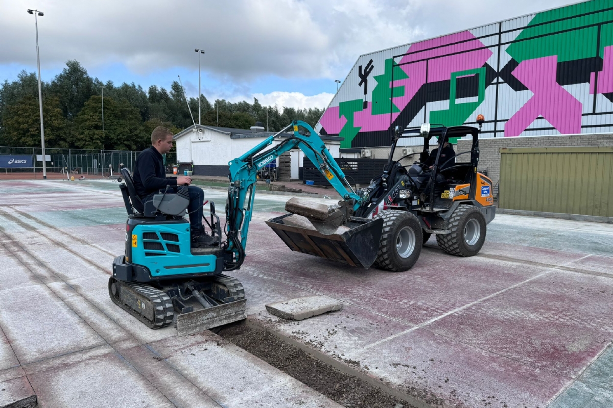 Nieuwe banen voor tennissers Domstad en padellers Blijdorp dankzij Domo ...